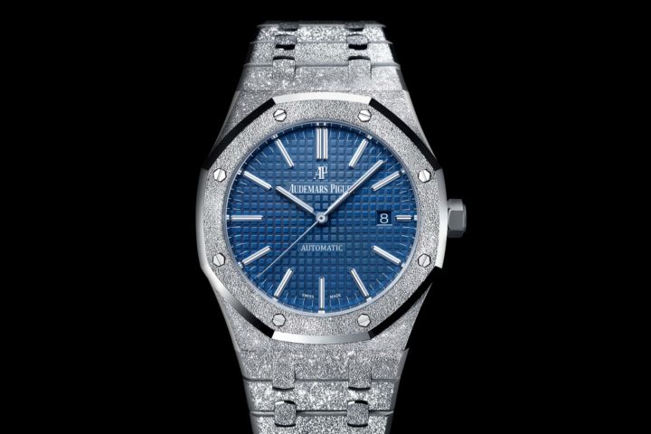 The Audemars Piguet Royal Oak Frosted Gold Selfwinding 34mm