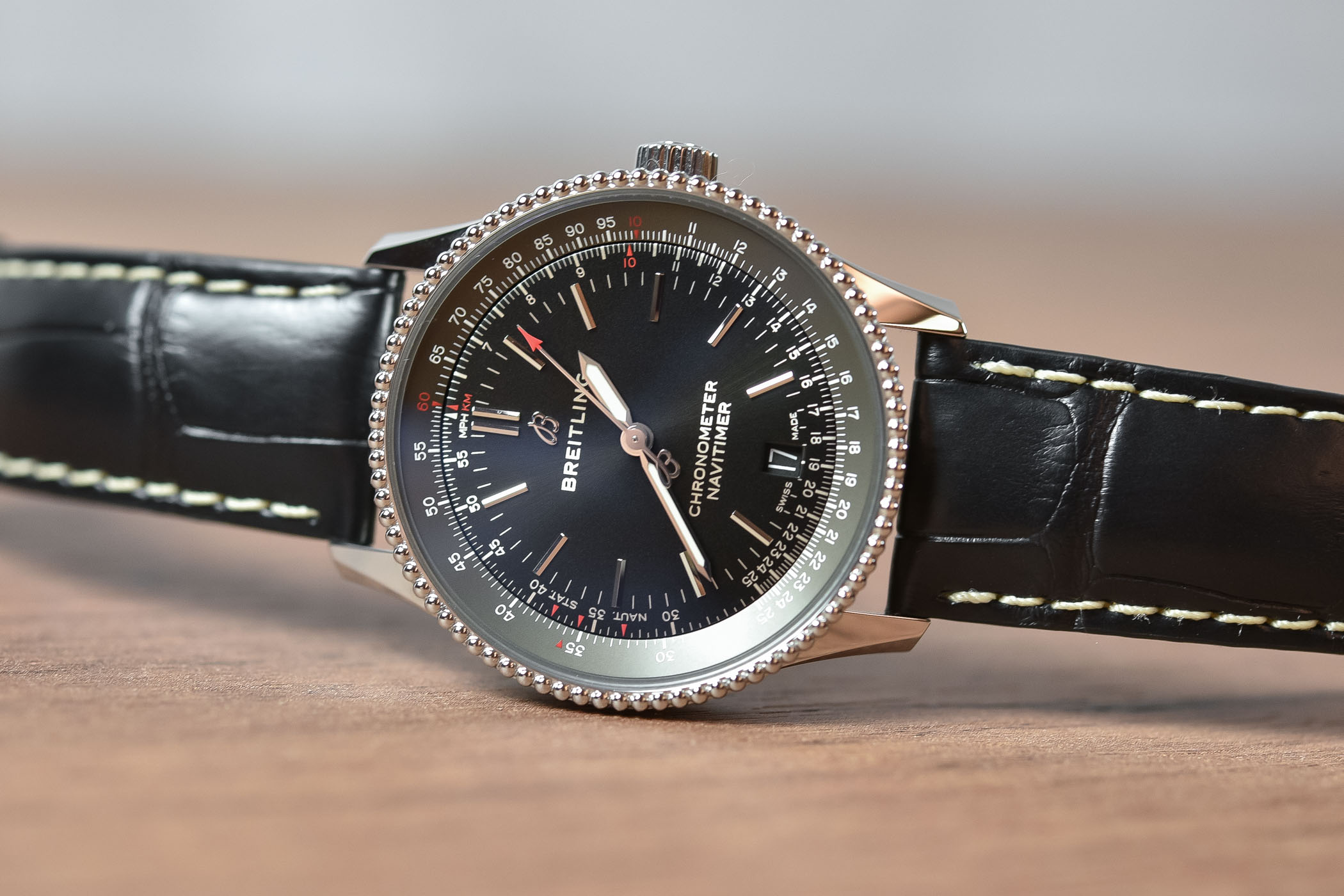 Review - Breitling Navitimer 1 Automatic 38 3-hand (Specs & Price)