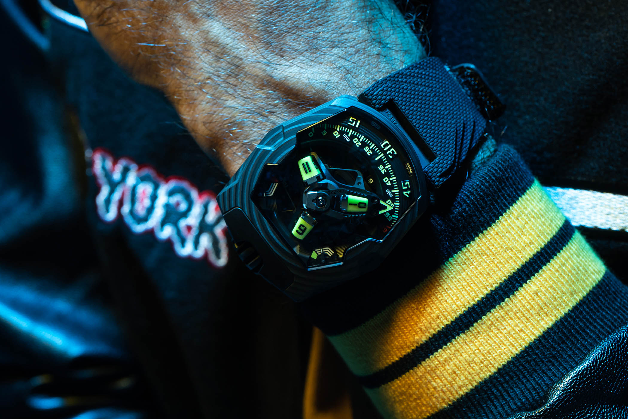 Introducing - The Urwerk UR-220 SL Asimov (Specs & Price)