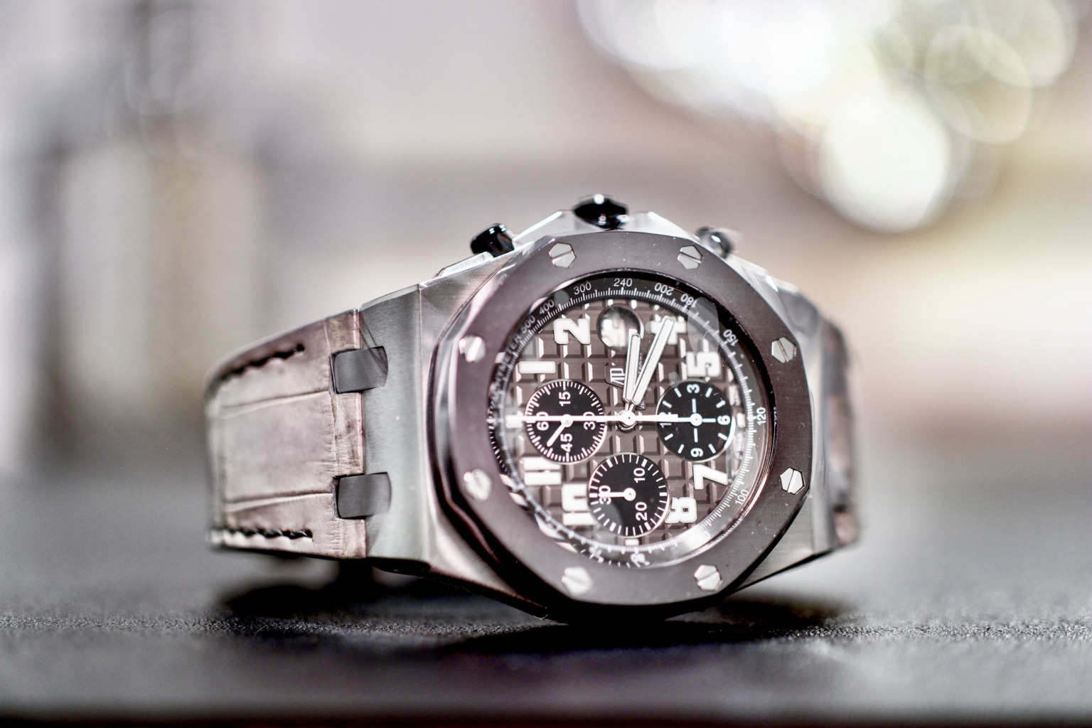 Collector's Series - HighendTime's AP RO Offshore Sincere Tantalum Edition
