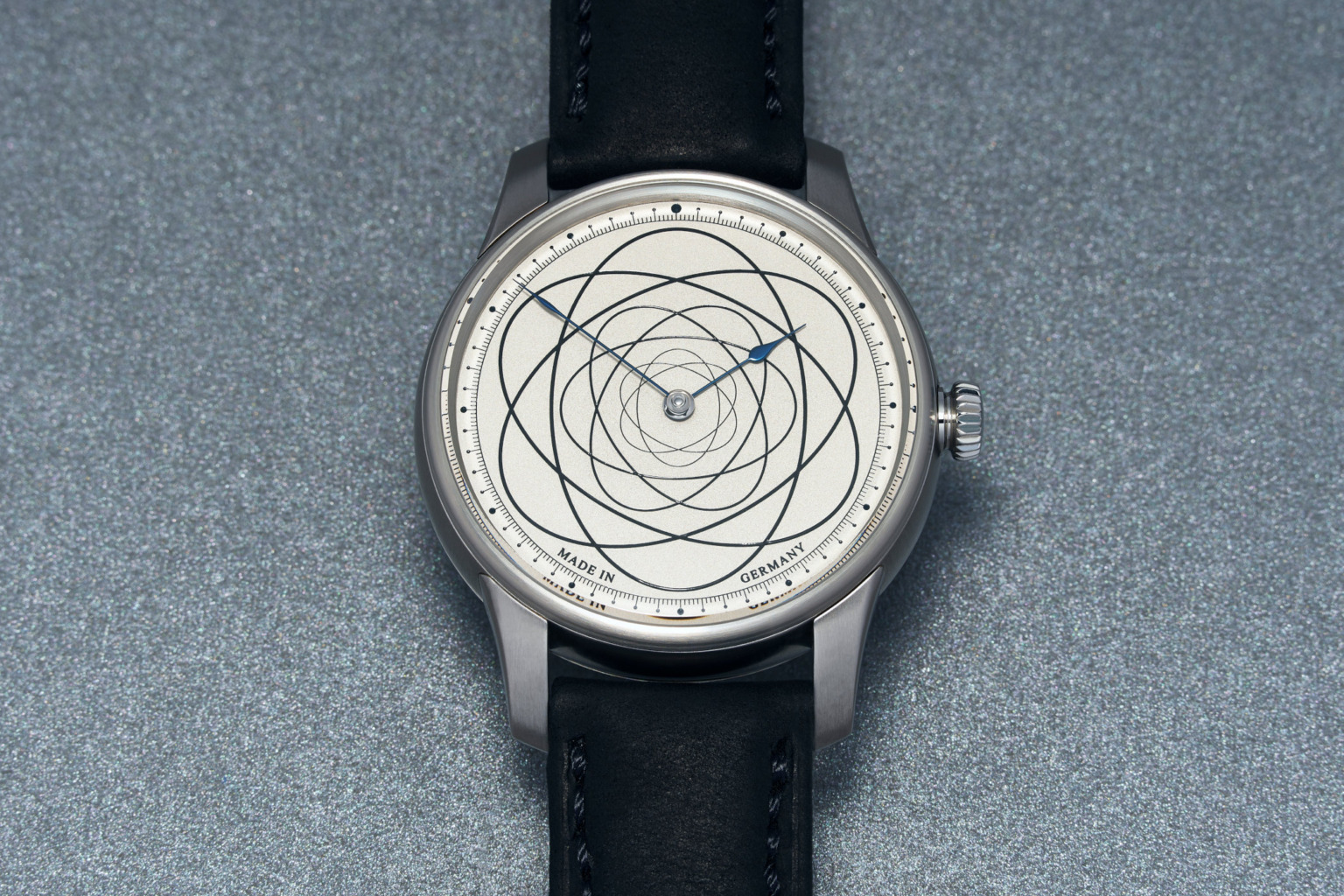 Introducing - The artistic Moritz Grossmann ATOM MOORE 37