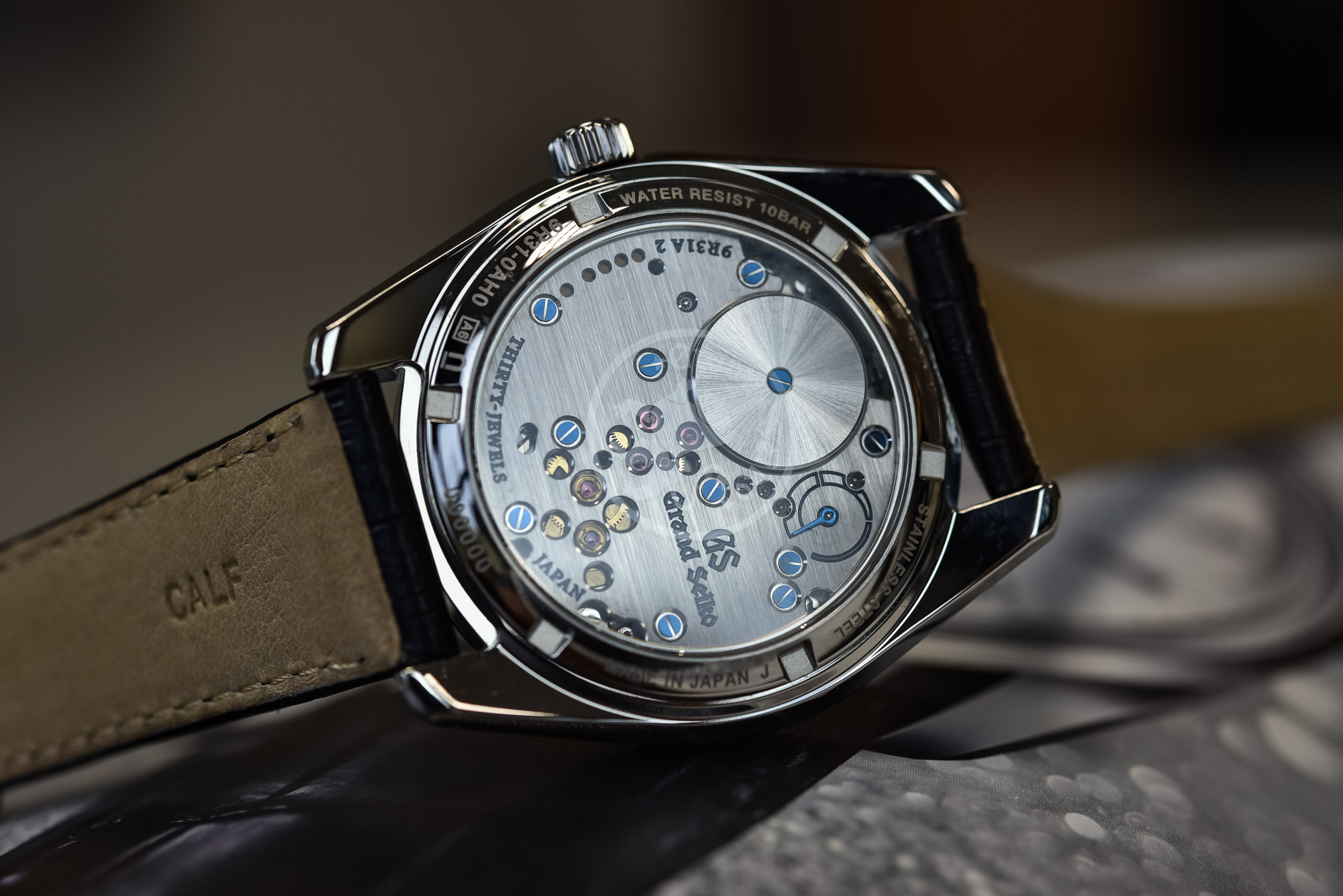 Hands-On - Grand Seiko 44GS Spring Drive Asaborake SBGY011