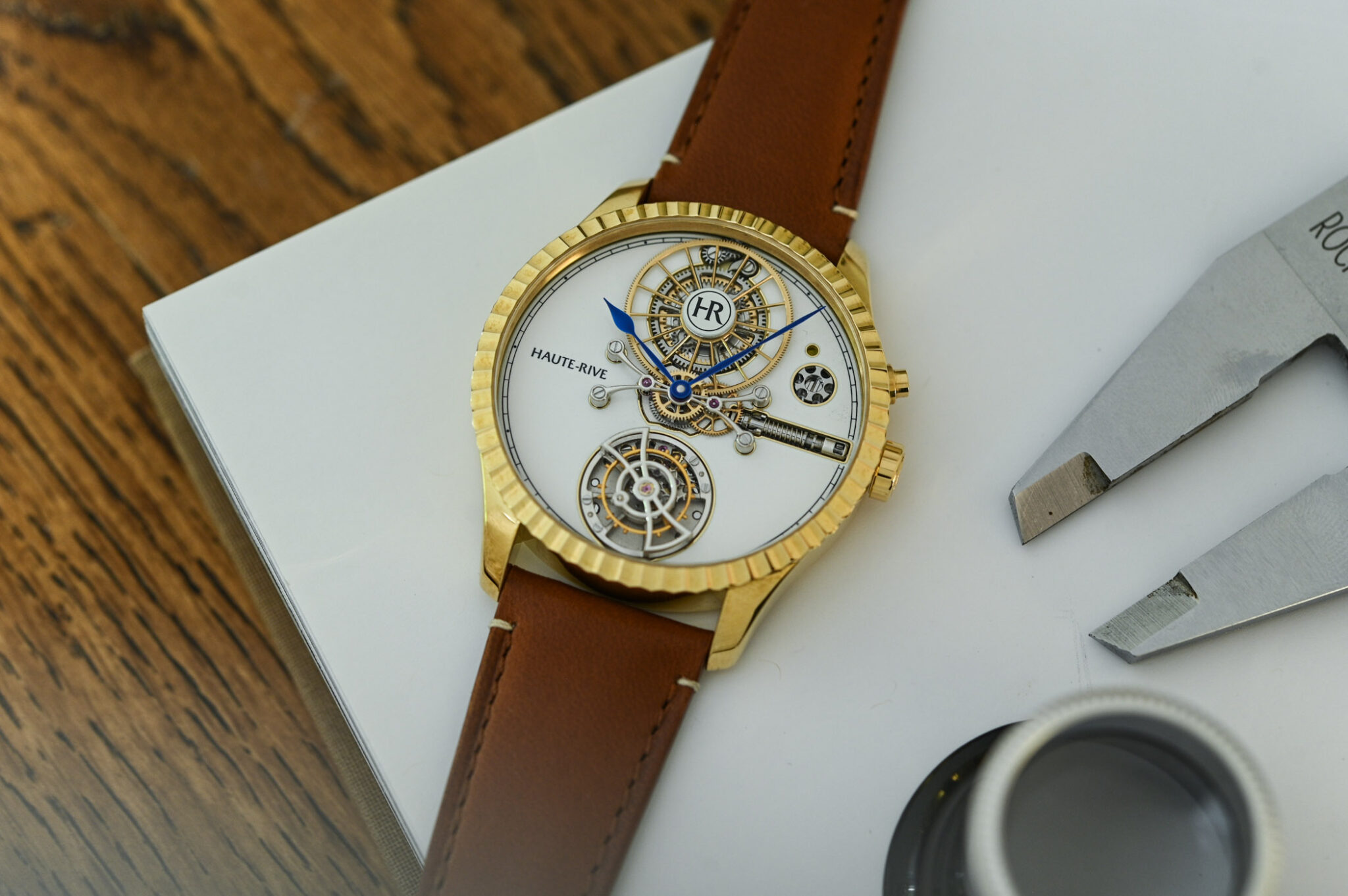 Introducing: Haute-Rive Debuts With The Honoris And A 1000-Hour Power ...