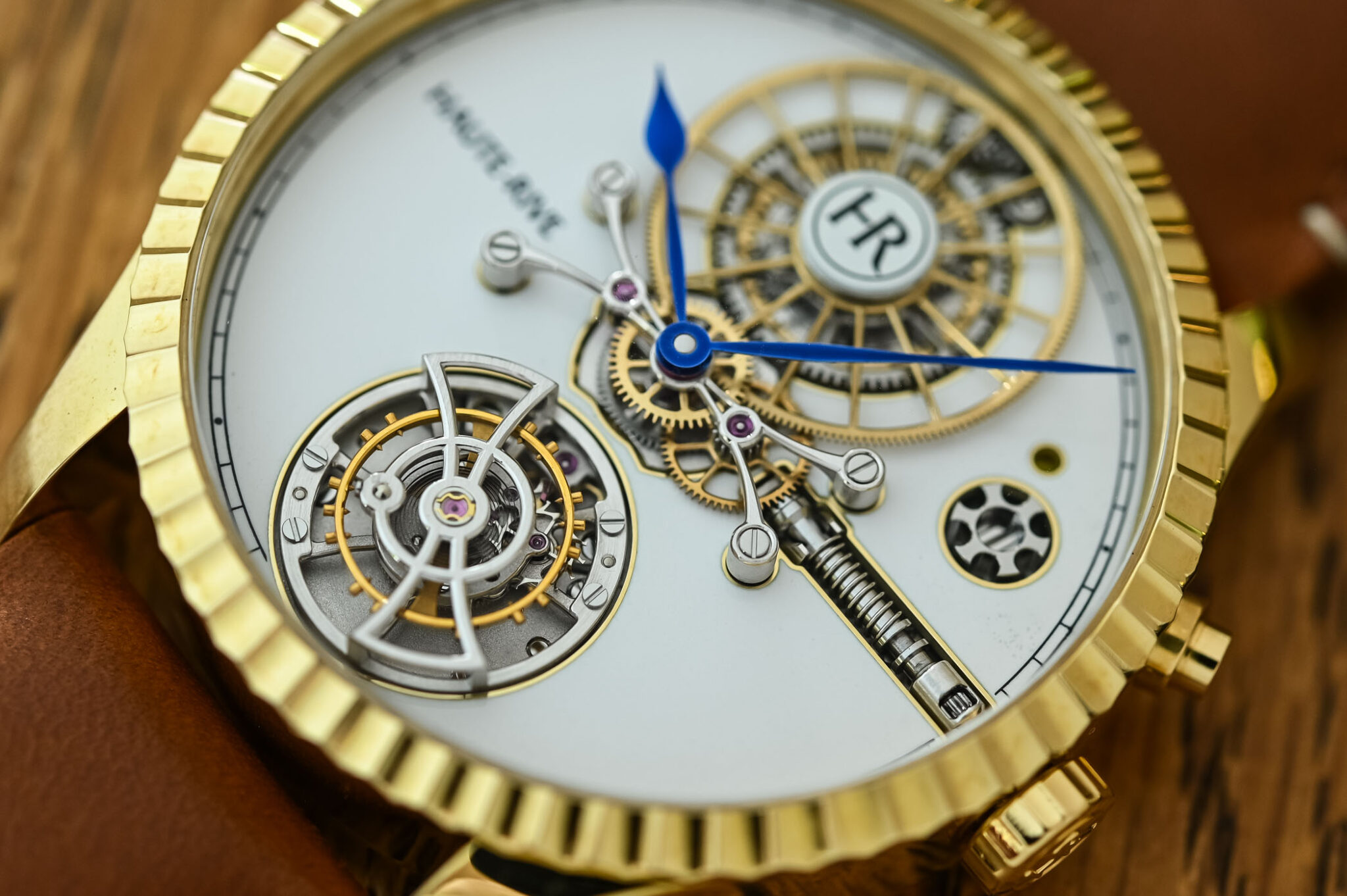 Introducing: Haute-Rive Debuts With The Honoris And A 1000-Hour Power ...
