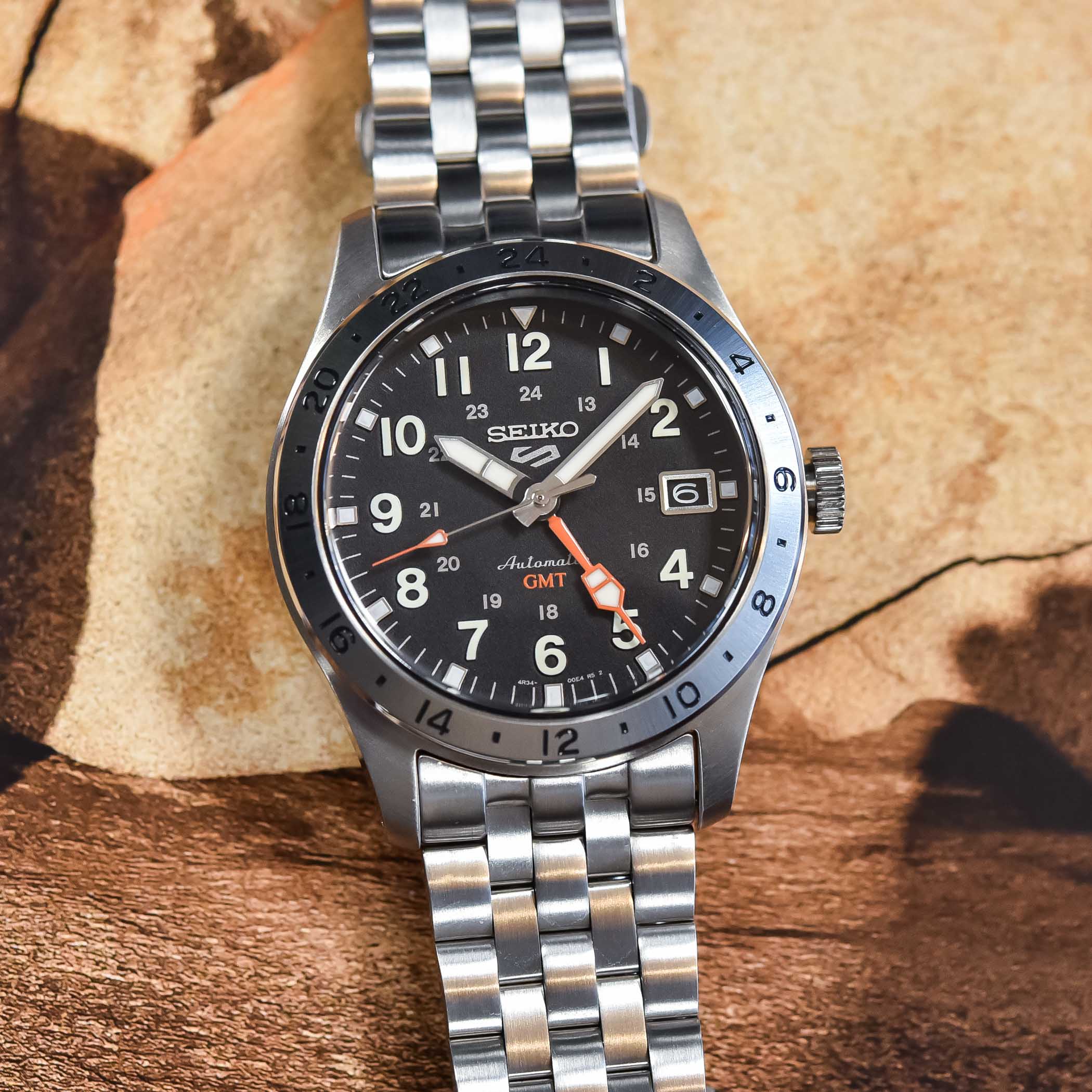 First Look The New Seiko 5 Sports Field Gmt Ref Ssk023 Ssk025