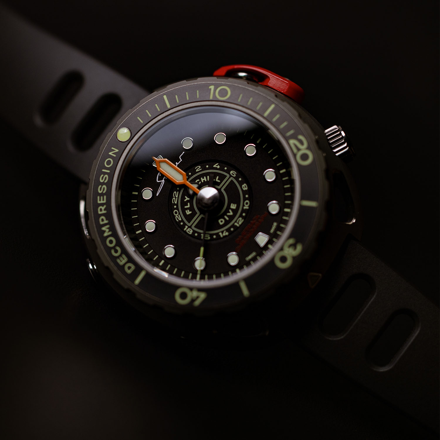 Introducing: Singer Divetrack, An Unprecedented Take on the Dive Watch