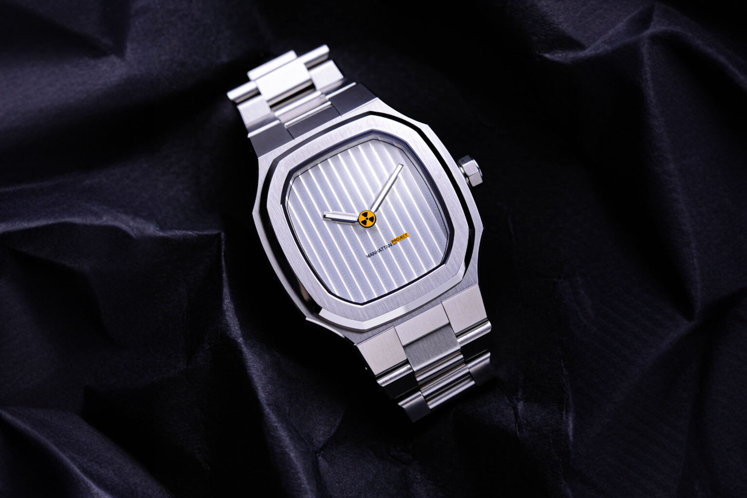 Introducing: The Maen x seconde/seconde Manhattan Project