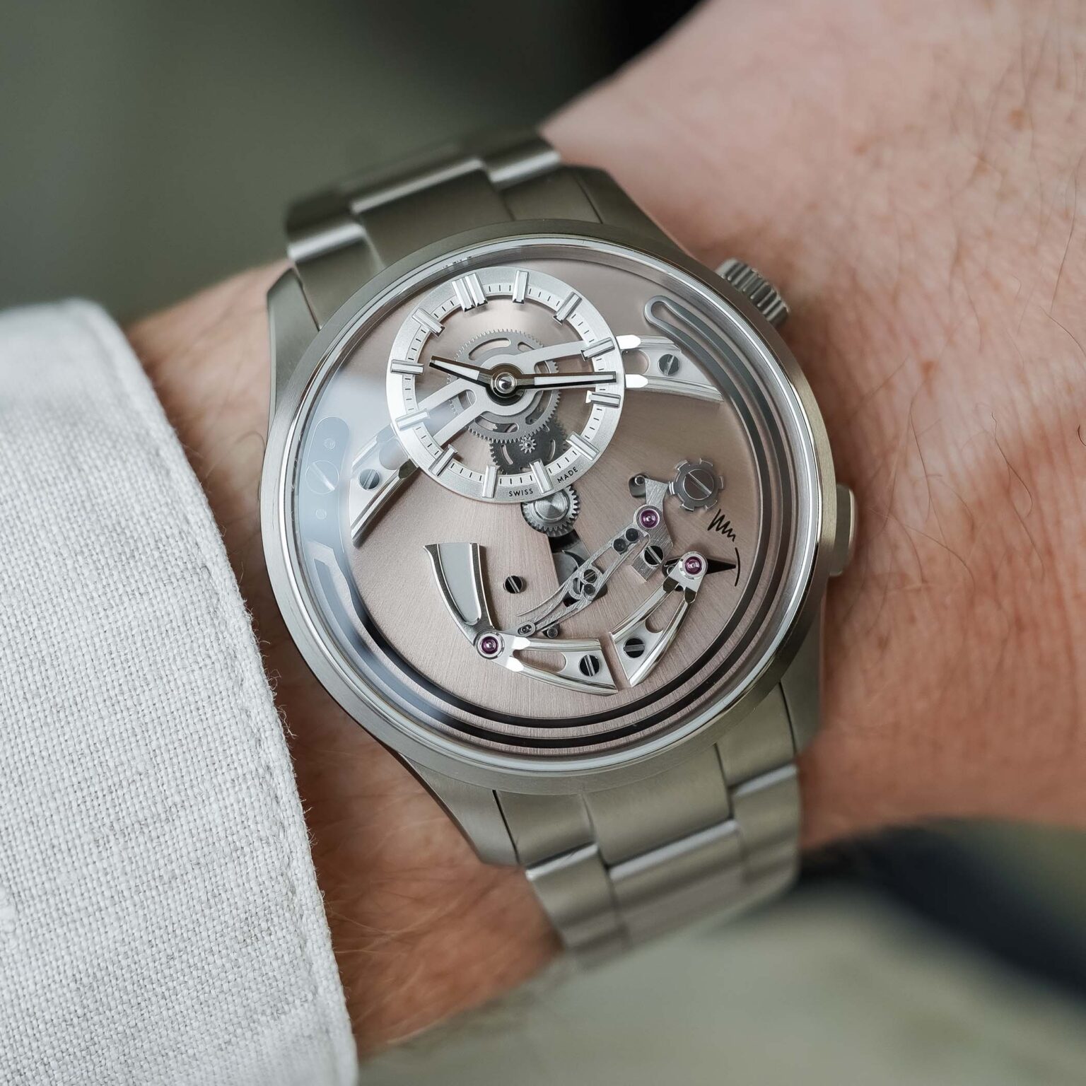 Video Review: The Crazy-Accessible and Appealing Christopher Ward Bel ...
