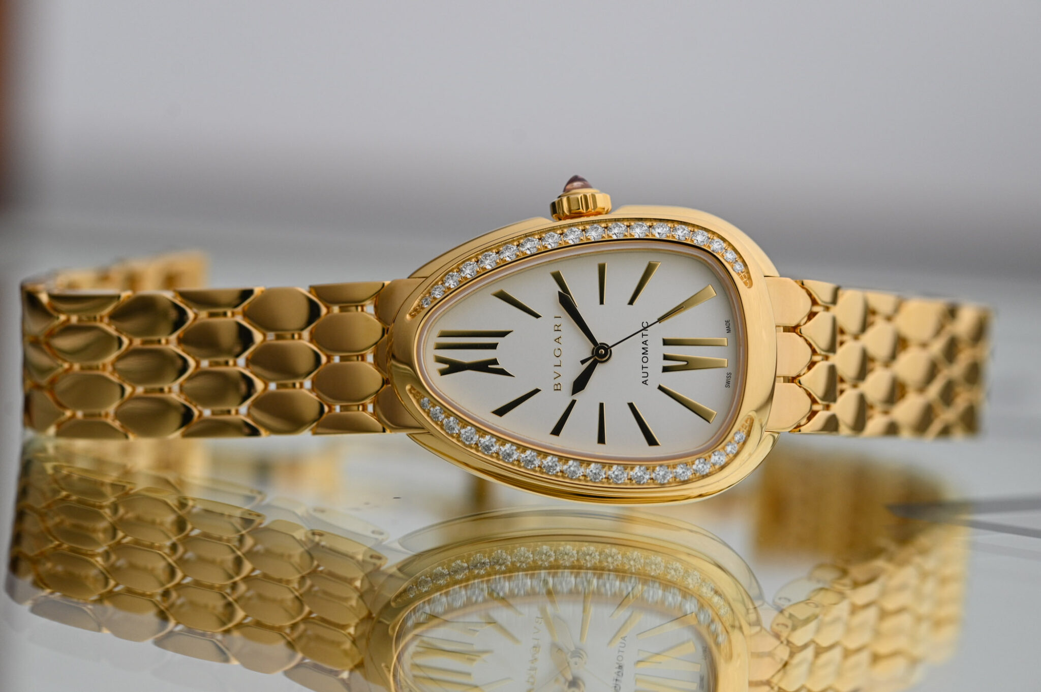 First Look: The New Bulgari BVS100 Lady Solotempo Automatic Debuts ...