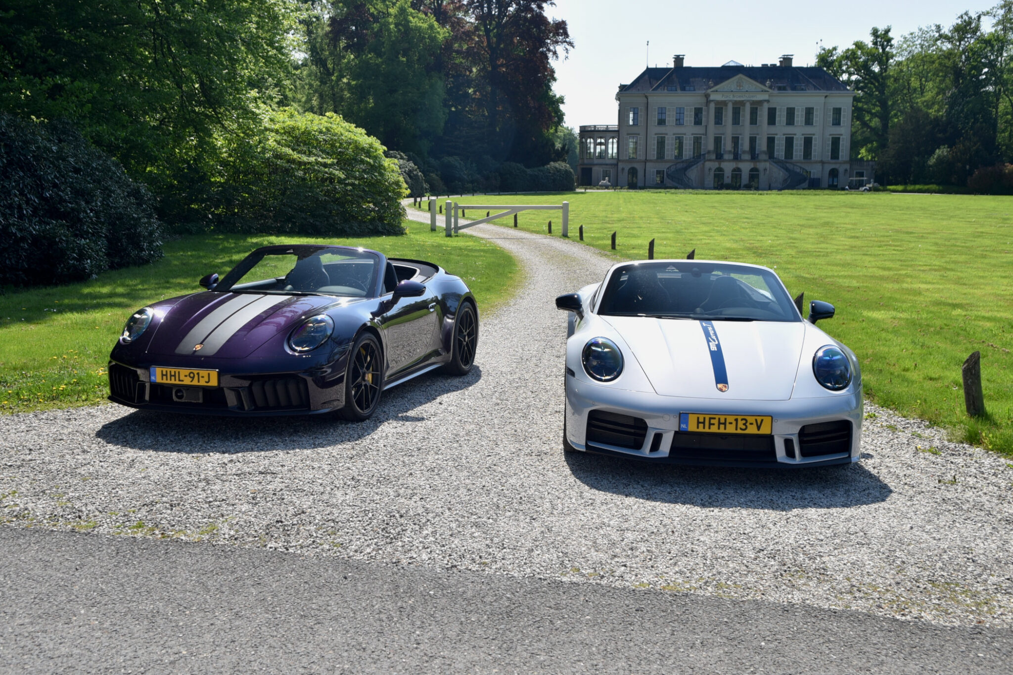 The Petrolhead Corner: The Porsche 911 T Versus 911 GTS