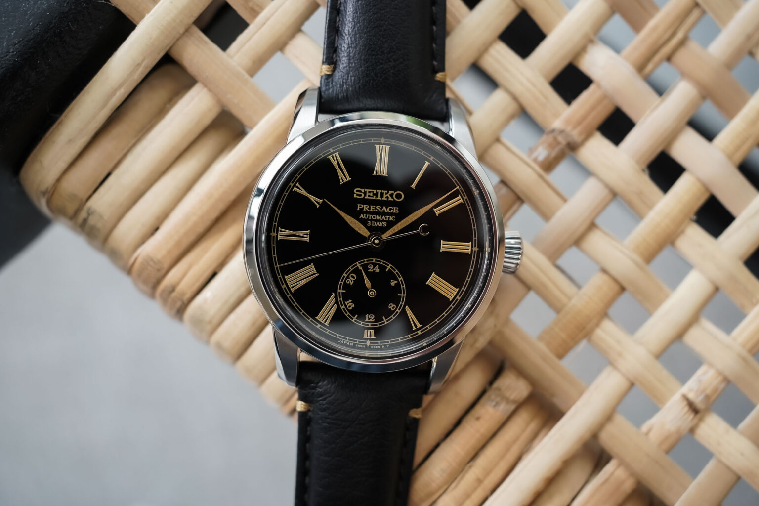 First Look: The new Seiko Presage Classic Series Urushi Dial SPB499