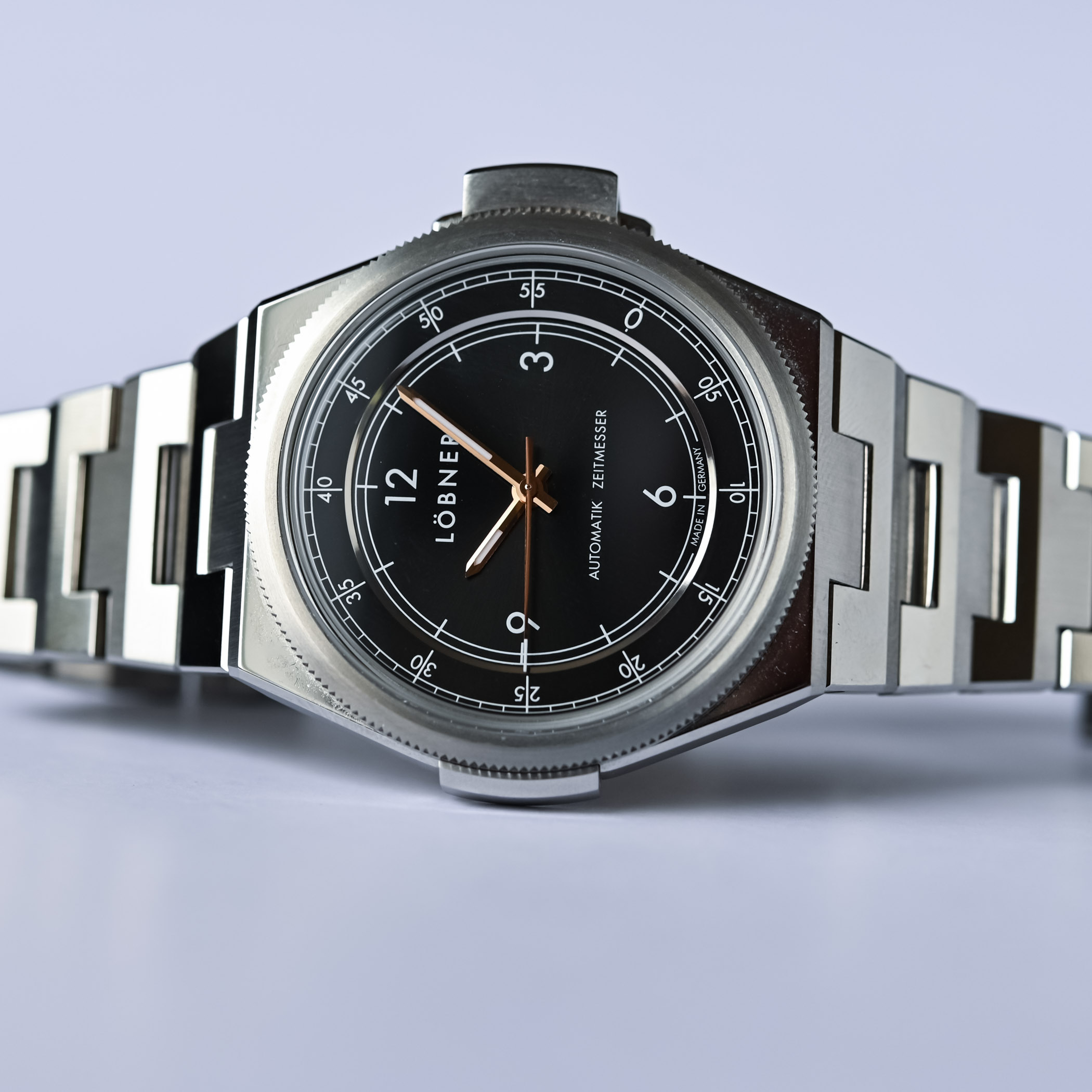 Hands-On: The Singular Löbner Sledge Sports Watch