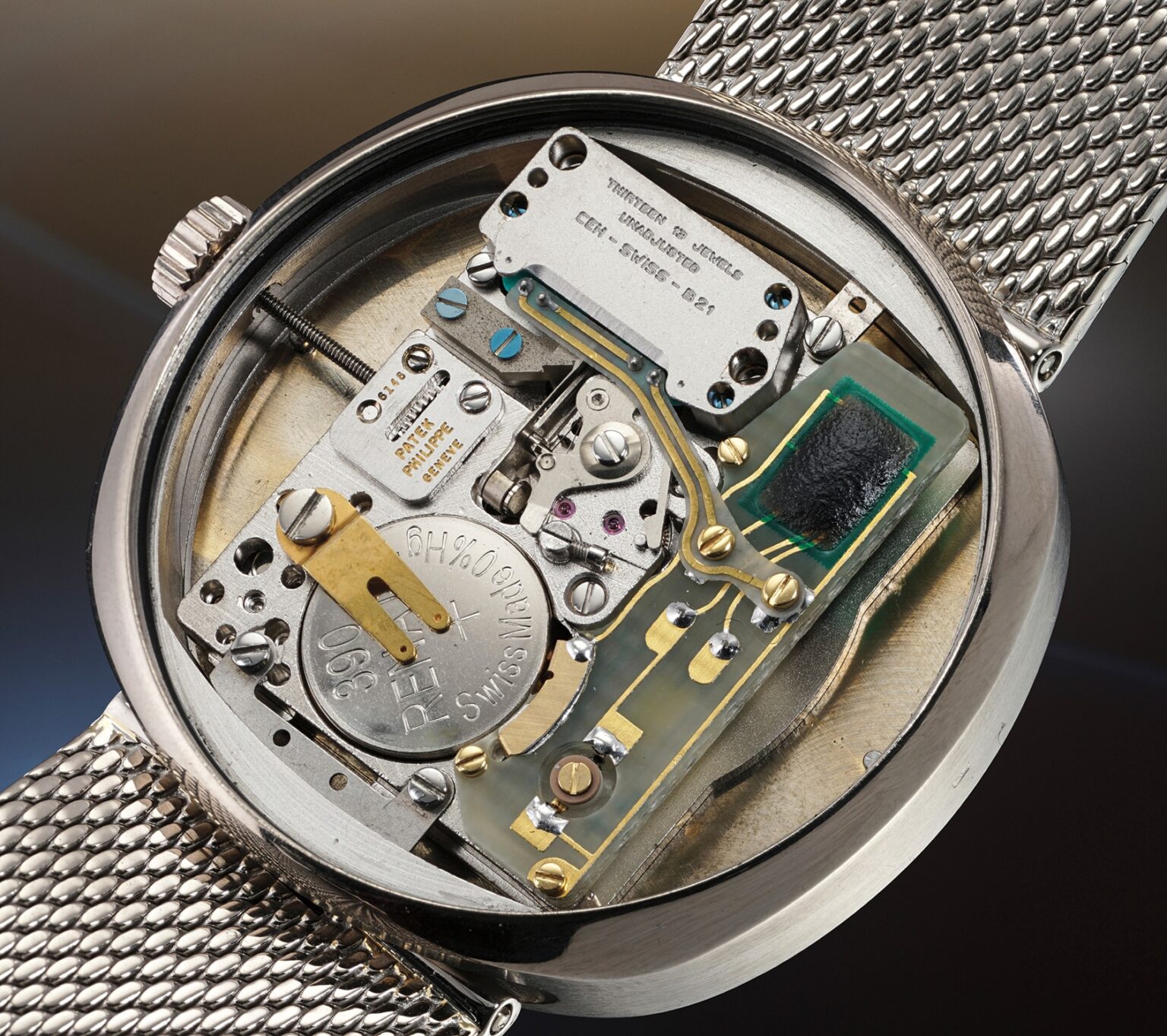 The ABCs of Time - The Difference Between Mechanical and Quartz Watches