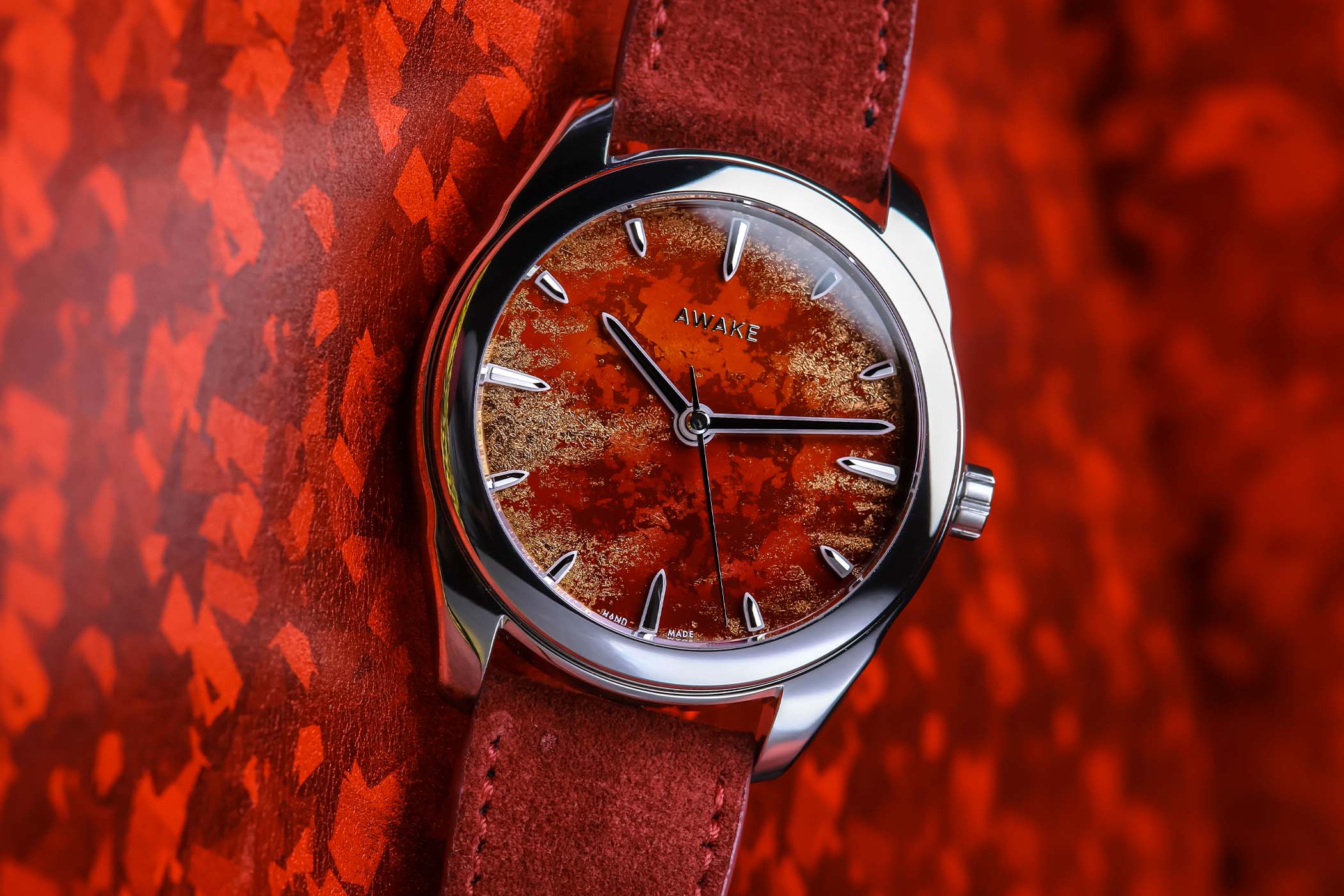 Awake Son Mai Frosted Leaf Royal Red: Vietnamese Lacquer Artistry ...