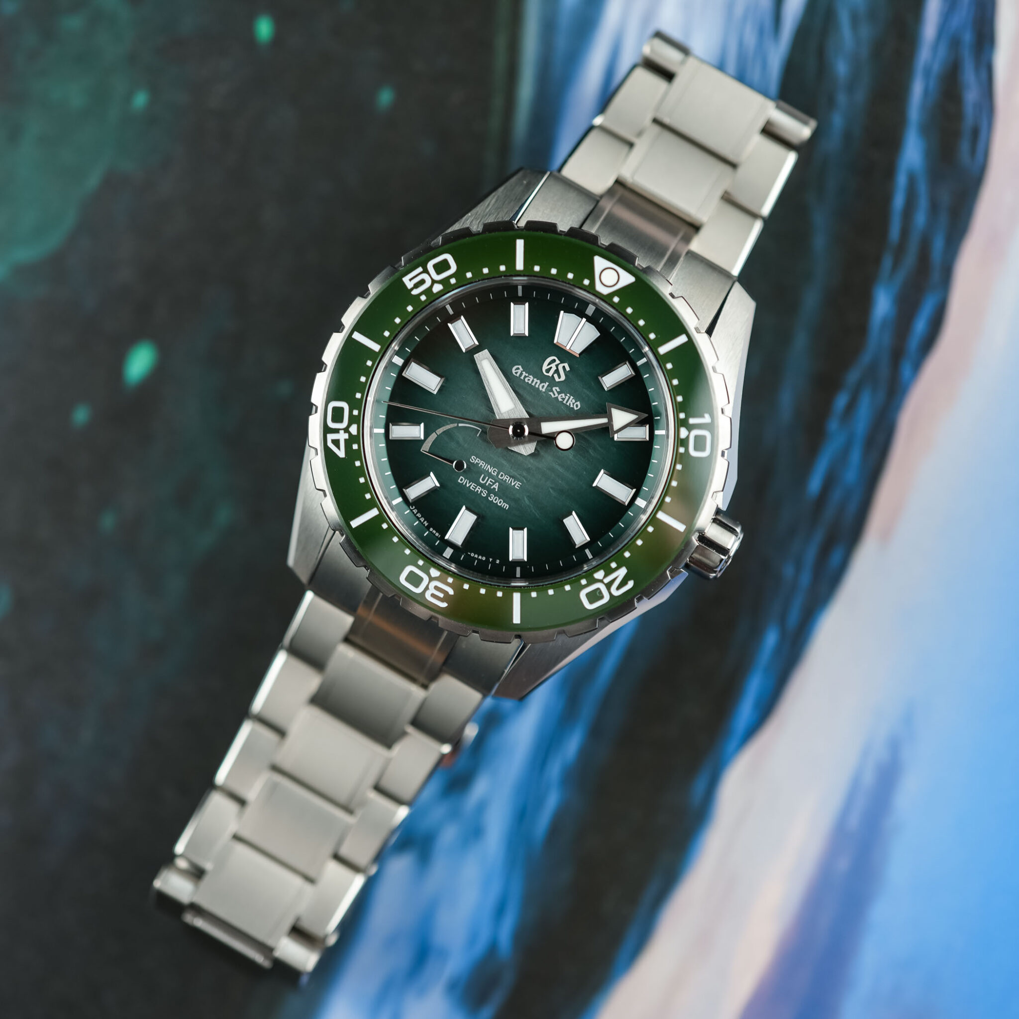 In-Depth: Grand Seiko Spring Drive UFA Ushio 300 Diver, GS' Smallest ...