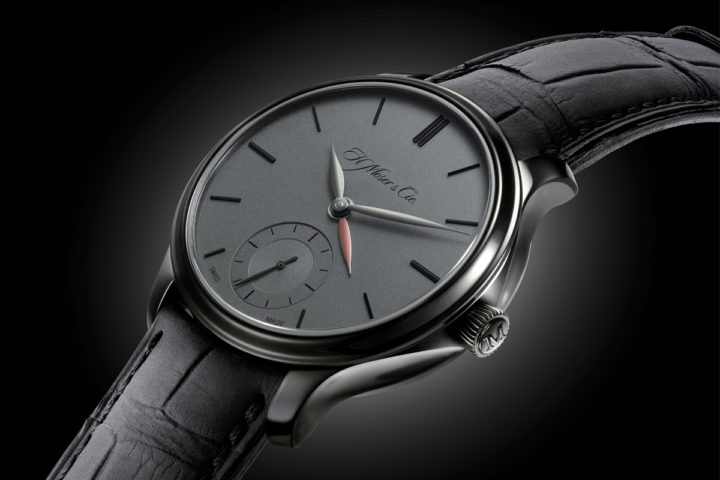 H. Moser & Cie Endeavour Dual Time Special Edition - Monochrome-Watches