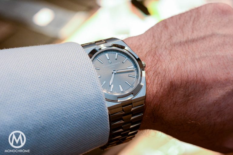 SIHH 2016 - Vacheron Constantin Overseas Ultra-thin ref. 2000V with ...