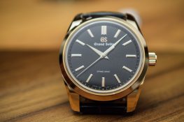 Hands-On Grand Seiko Heritage Shunbun Spring Drive Pink Dial SBGA413