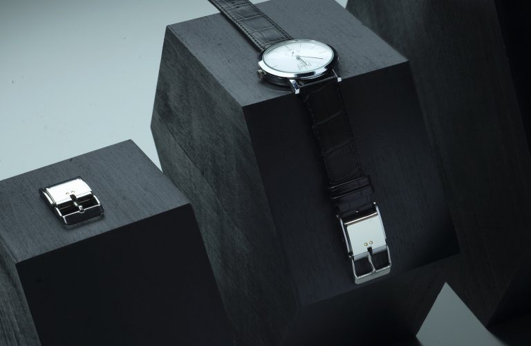 Launching On Kickstarter - A Smart Buckle For Your Mechanical Watch ...