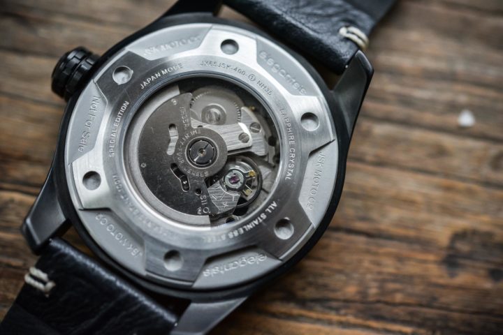 Kickstarter Review - elegantsis JSK Series - Monochrome Watches