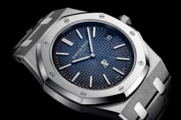 Audemars Piguet Royal Oak Jumbo Extra-Thin 16202ST - Review, Video