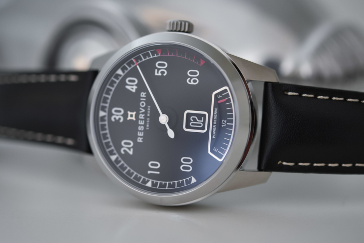 Review - Reservoir Supercharged Sport Jumping Hours/Retrograde Minutes ...