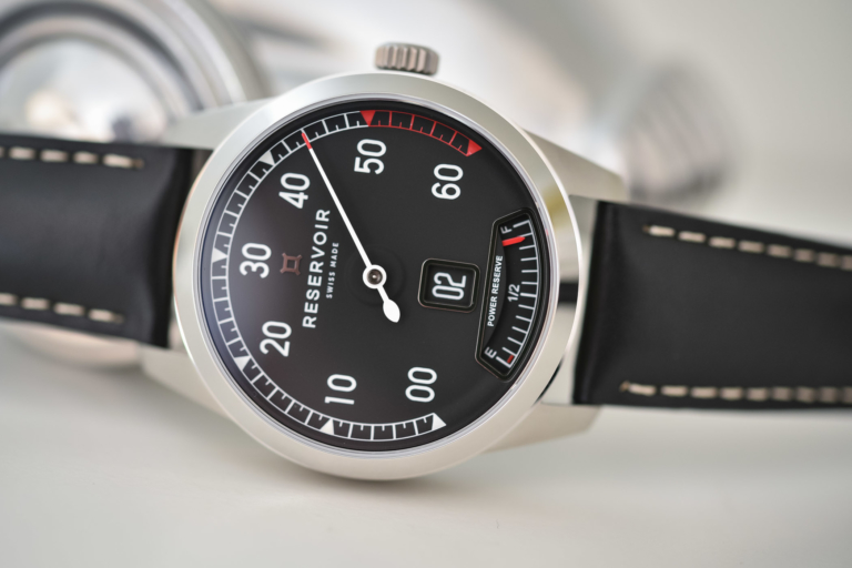 Review - Reservoir Supercharged Sport Jumping Hours/Retrograde Minutes ...