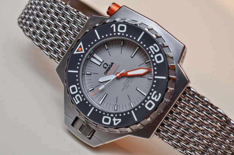 Deep Divers – Dive Watches that go 1000m and beyond - Monochrome Watches
