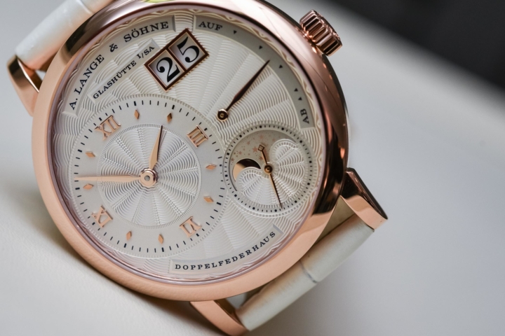 Buying Guide - Our Top 10 MoonPhase Watches for Women