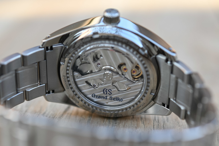 Grand Seiko Spring Drive Snowflake Titanium SBGA211 | REVIEW