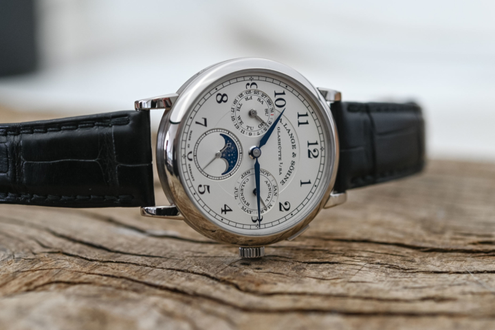 A. Lange & Söhne 1815 Annual Calendar White Gold - Review, Specs & Price