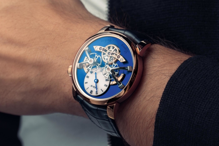 MB&F LM2 Red Gold Blue Introducing (Specs & Price)