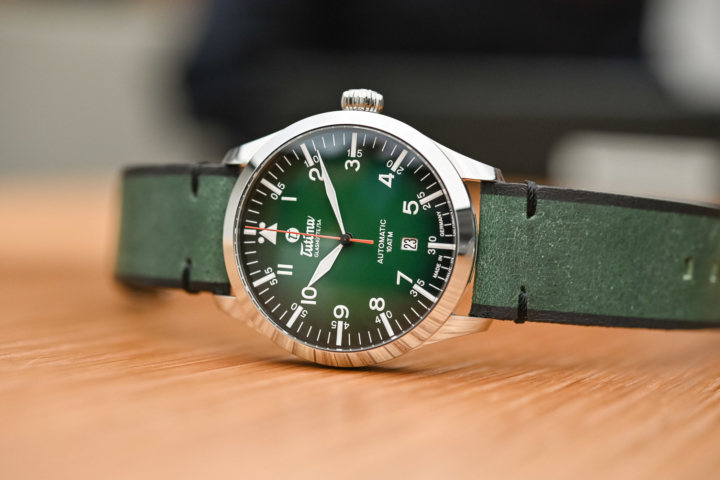 Tutima Flieger Automatic Green Dial - Accessible, Robust, Colourful ...