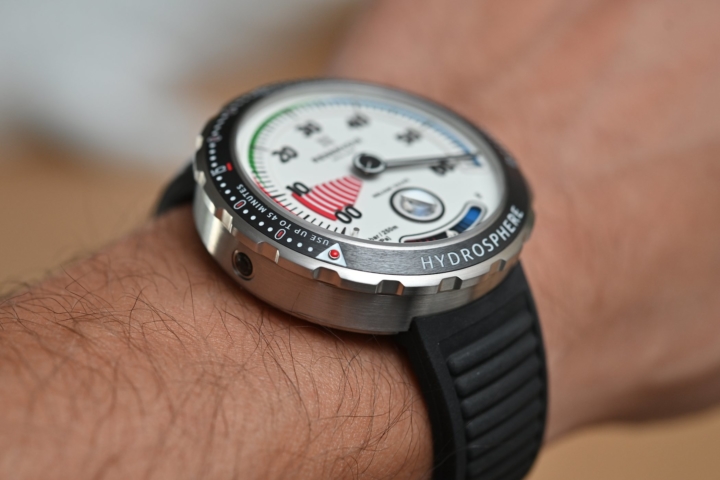 Reservoir Hydrosphere "Air Gauge" Dive Watch Review (Specs & Price)