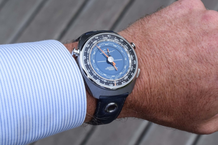 Singer Track1 London Edition - Introducing, hands-on Pics, Price