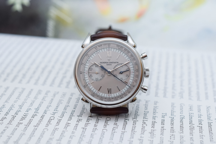 Vacheron Constantin Historiques Cornes de vache 1955 Steel - Hands-On, Specs & Price