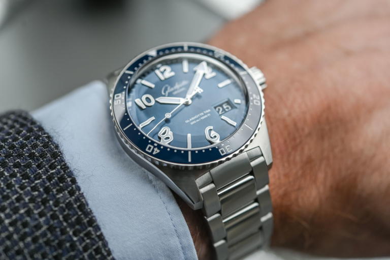 Glashütte Original SeaQ Panorama Date - Dive Watch Review (Specs & Price)