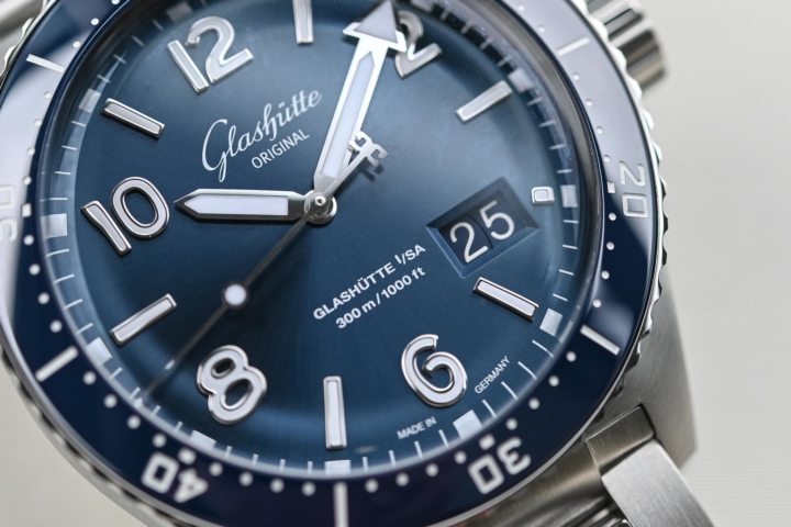 Glashütte Original SeaQ Panorama Date - Dive Watch Review (Specs & Price)