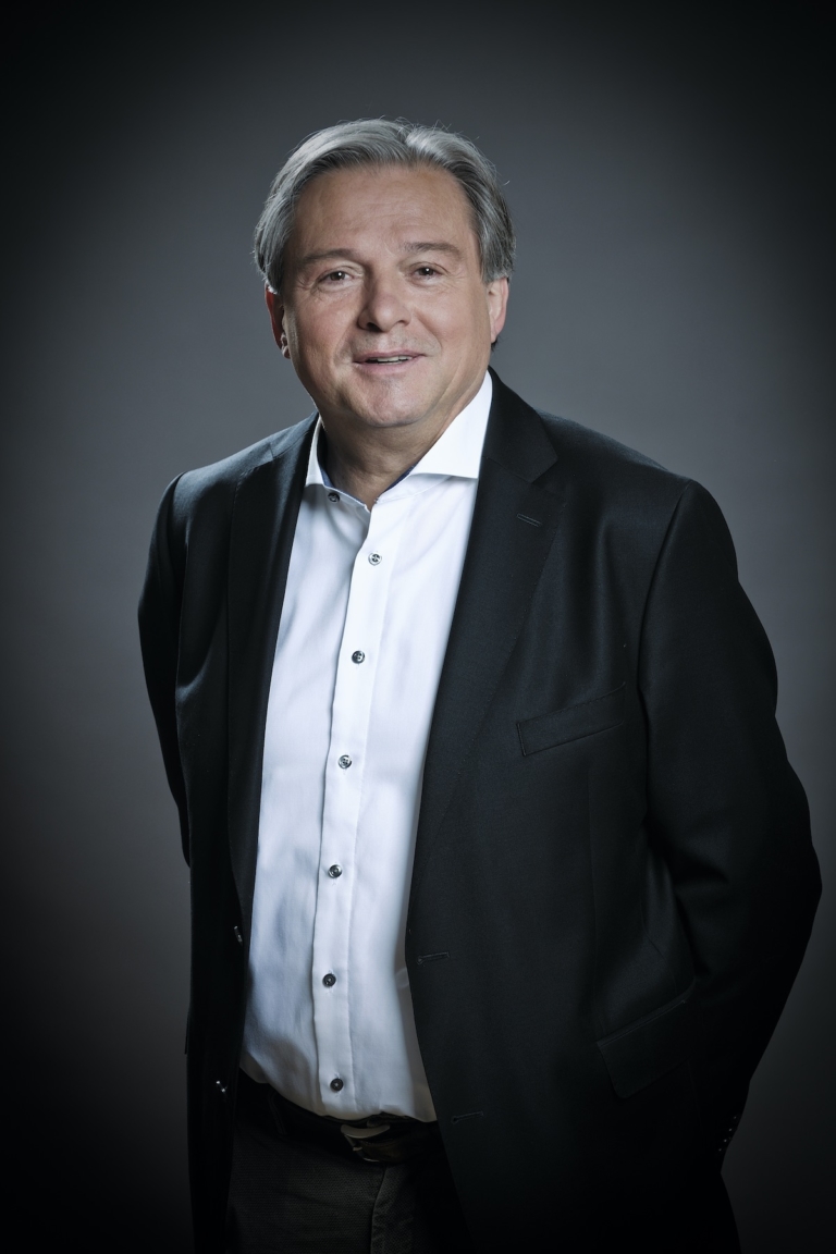 MeisterSinger and the Single-Hand Philosophy of Time // In-Depth