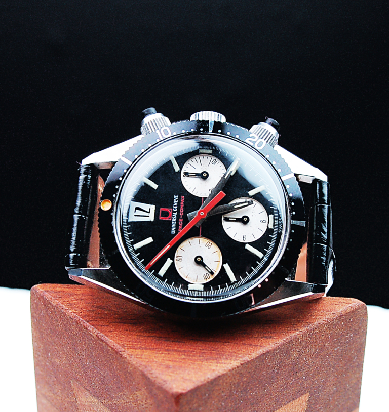 The Vintage Corner - The Universal Genève Space Compax