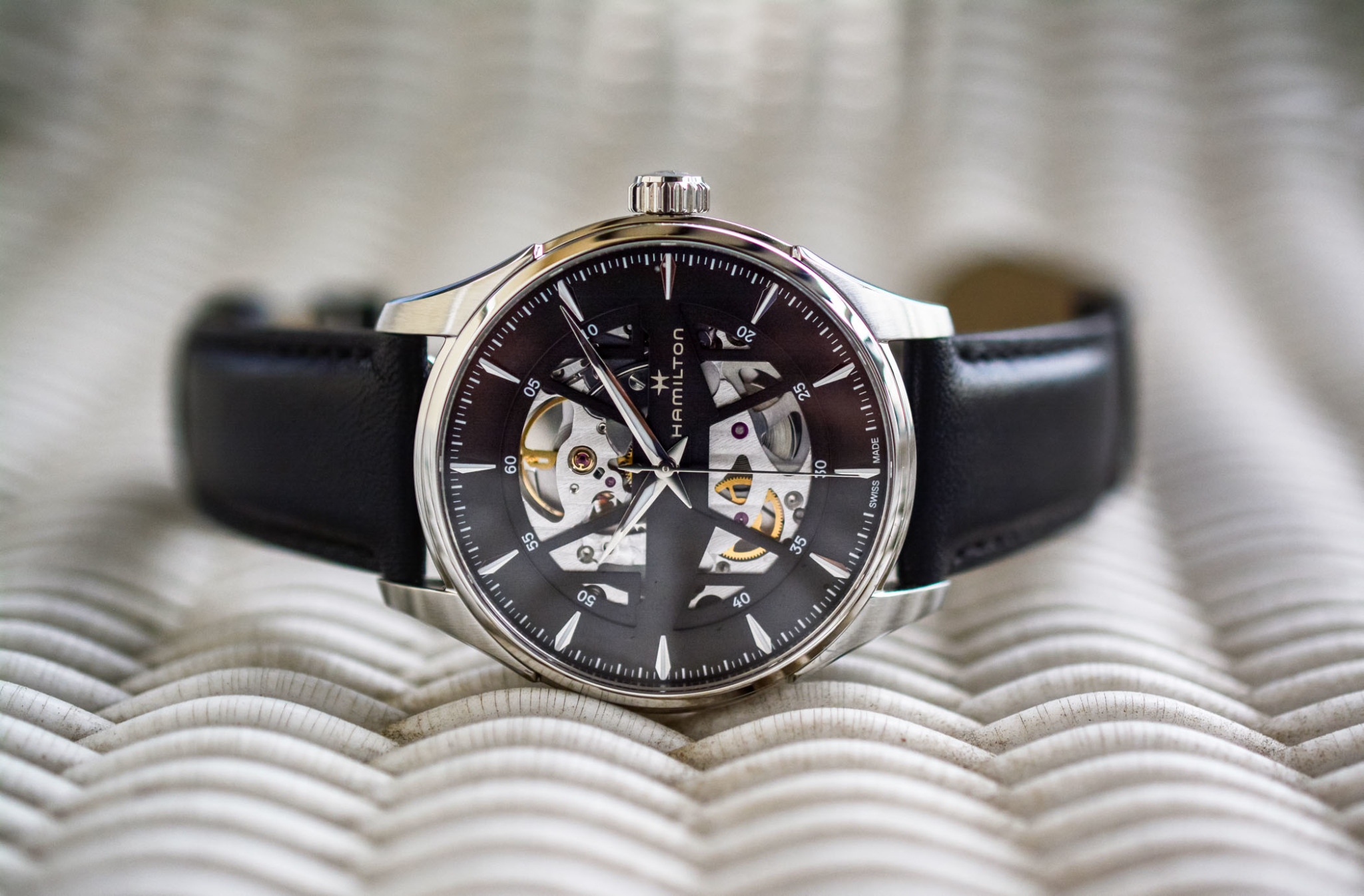 Review - The New 2020 Hamilton Jazzmaster Skeleton (Specs & Price)