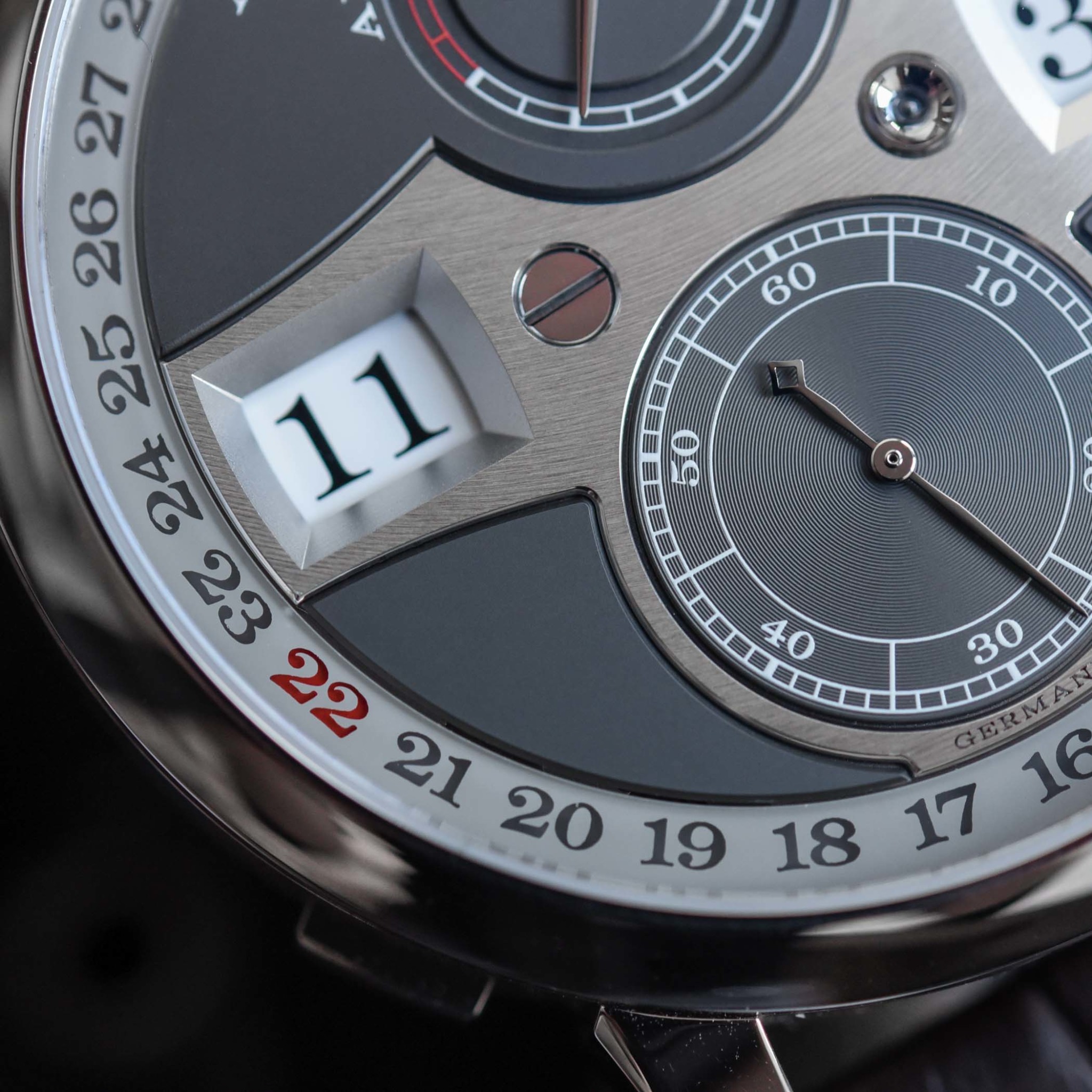 Review - the A. Lange & Söhne Zeitwerk Date (Video, Specs, Price)