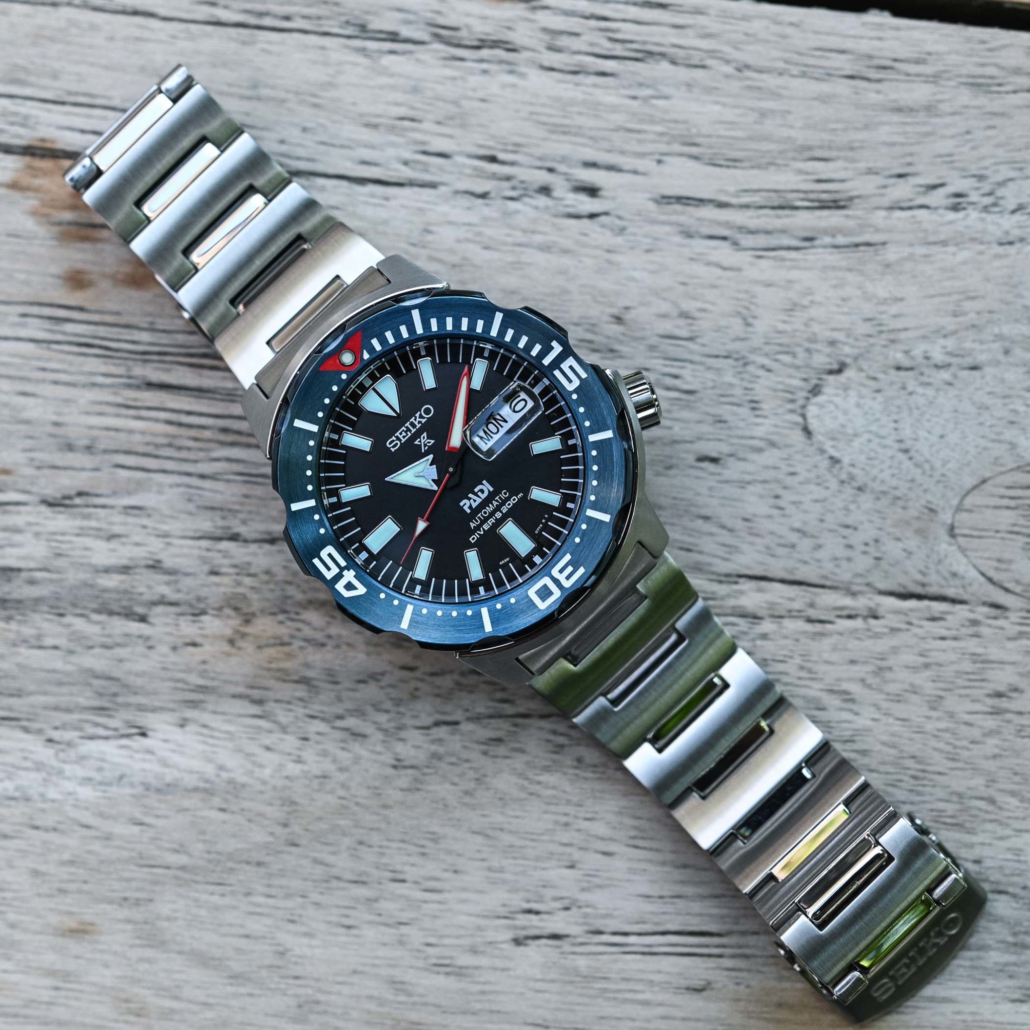 Review Seiko Monster PADI Edition SRPE27K1 (Specs & Price)
