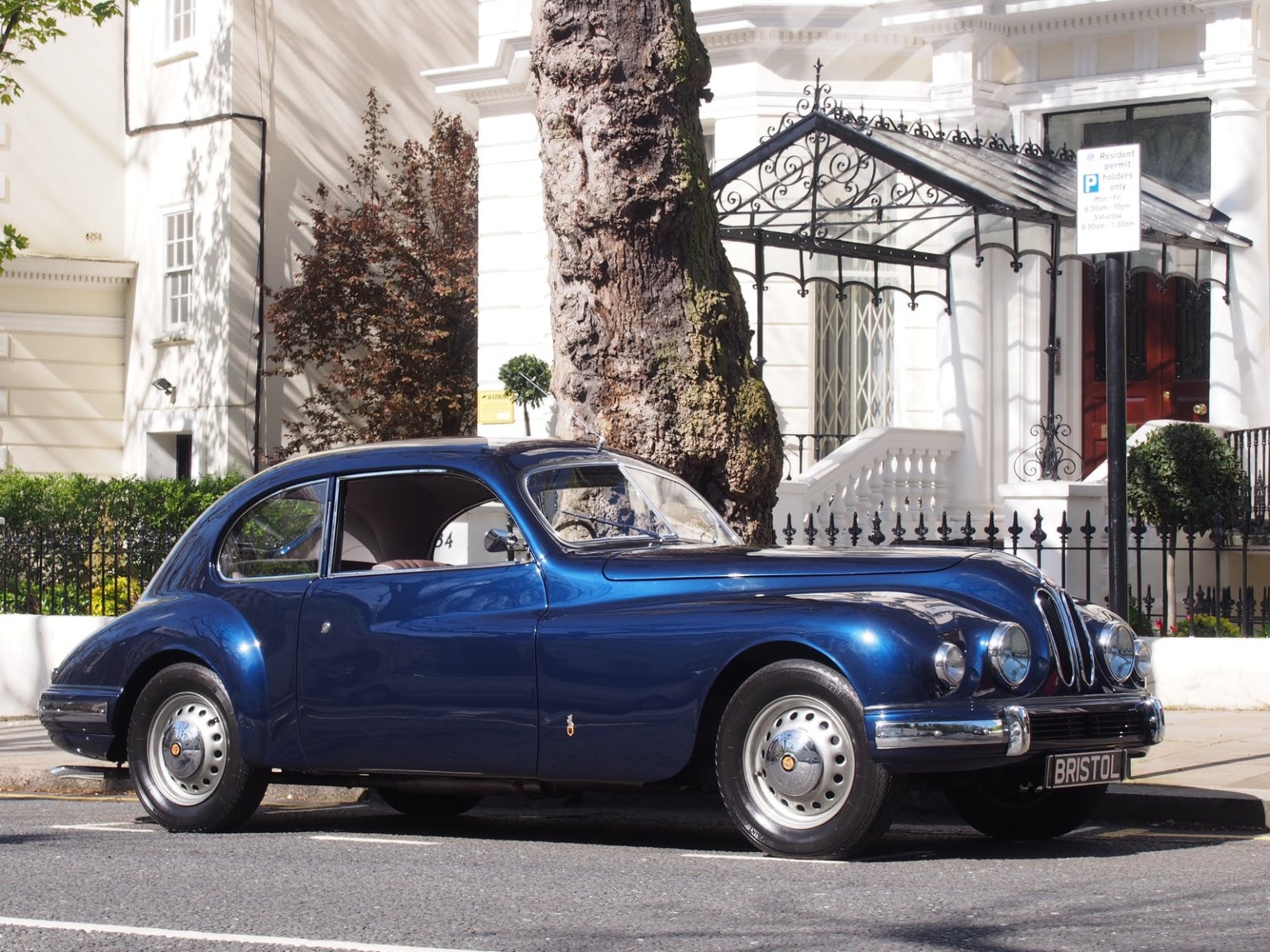 Stumbling Upon prototype Bristol Cars and Other Rare Cars - Monochrome ...