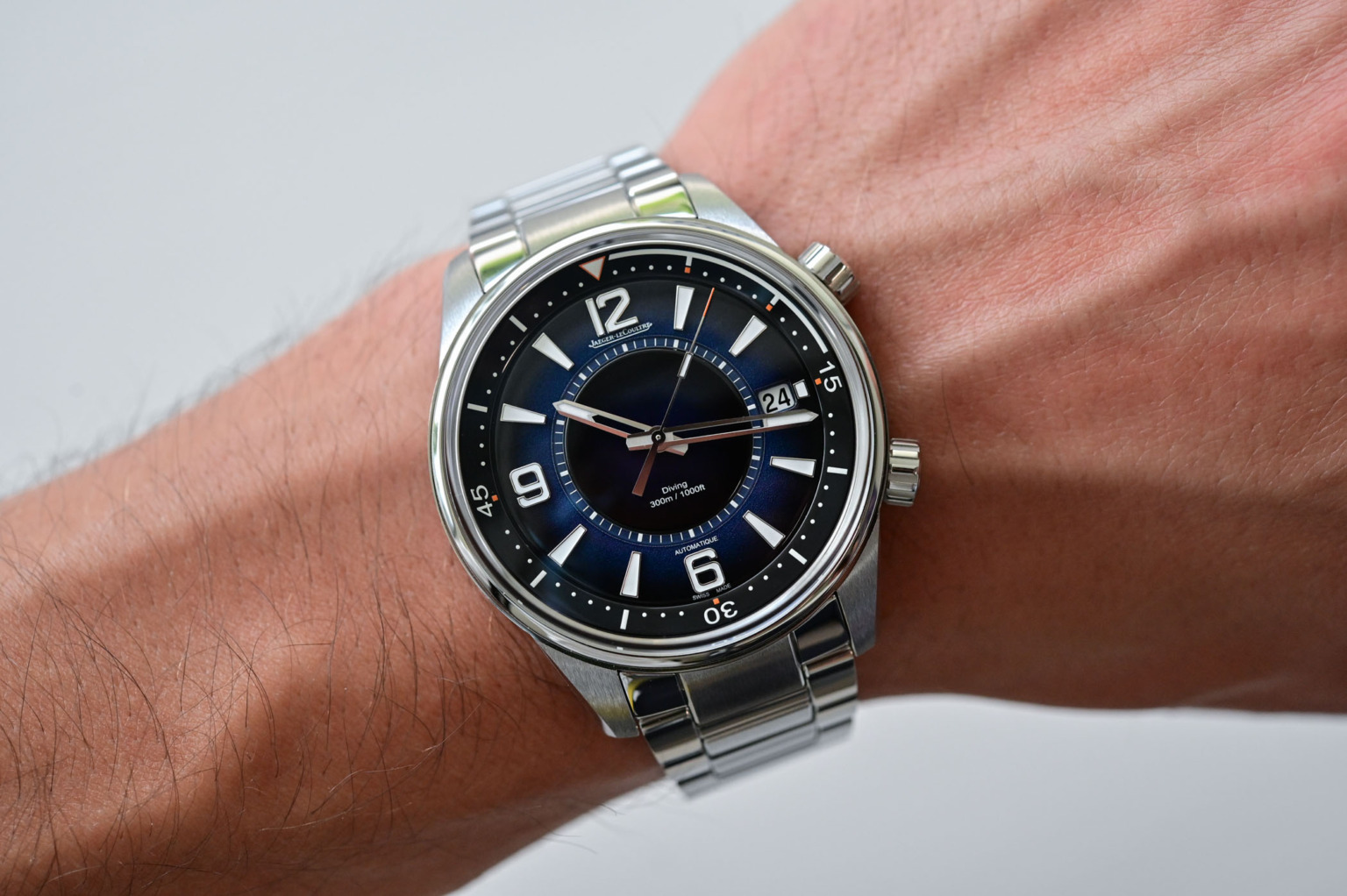 Buying Guide - Discovering some of the finest Compressor dive watches.