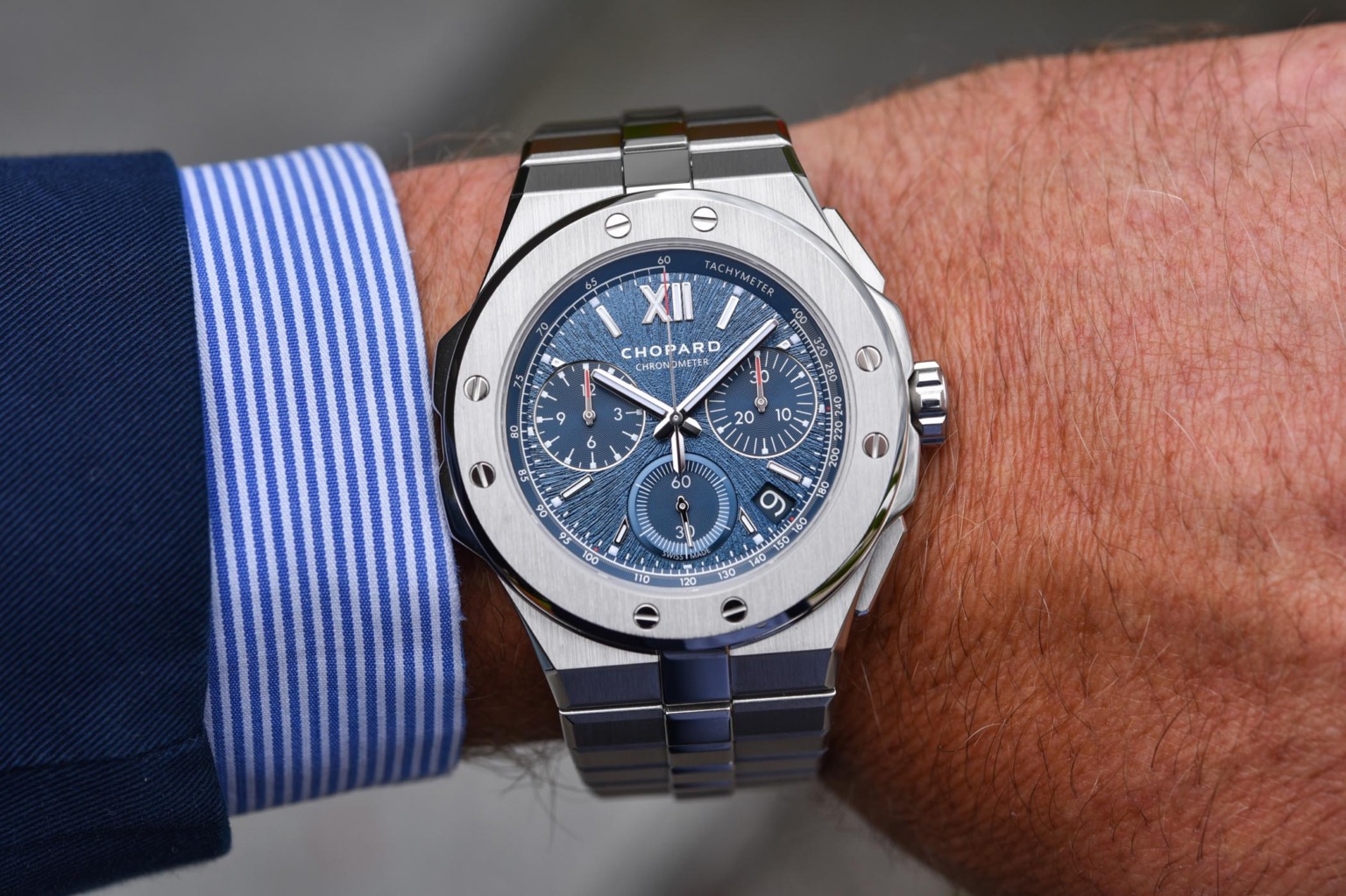 Hands-On - Chopard Alpine Eagle 41mm Pine Green Dial (Specs & Price)