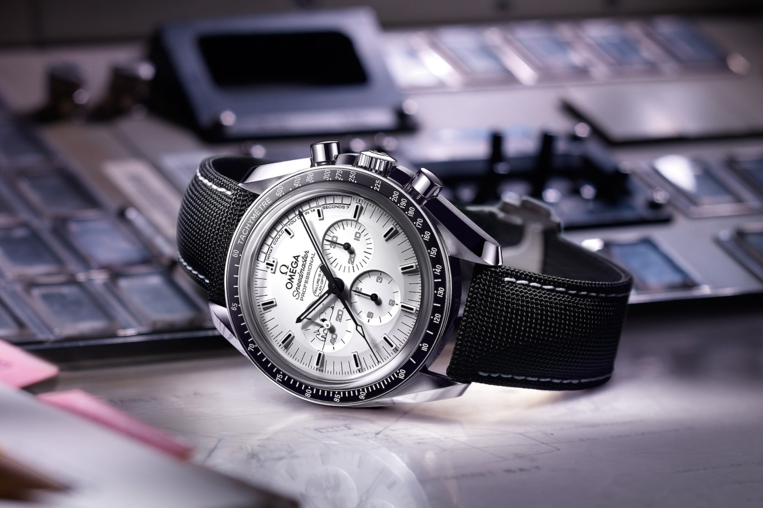 Hands-On: Impressions About The White Dial Omega Speedmaster Moonwatch
