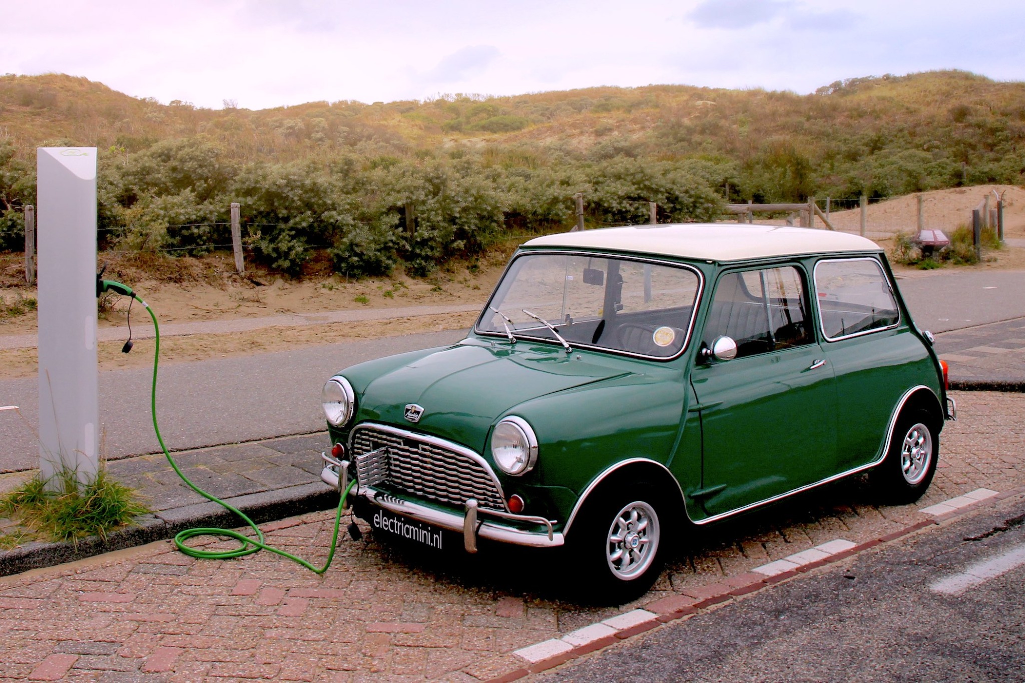 Vintage Meets EV revolution, with an Electrified Classic Mini ...