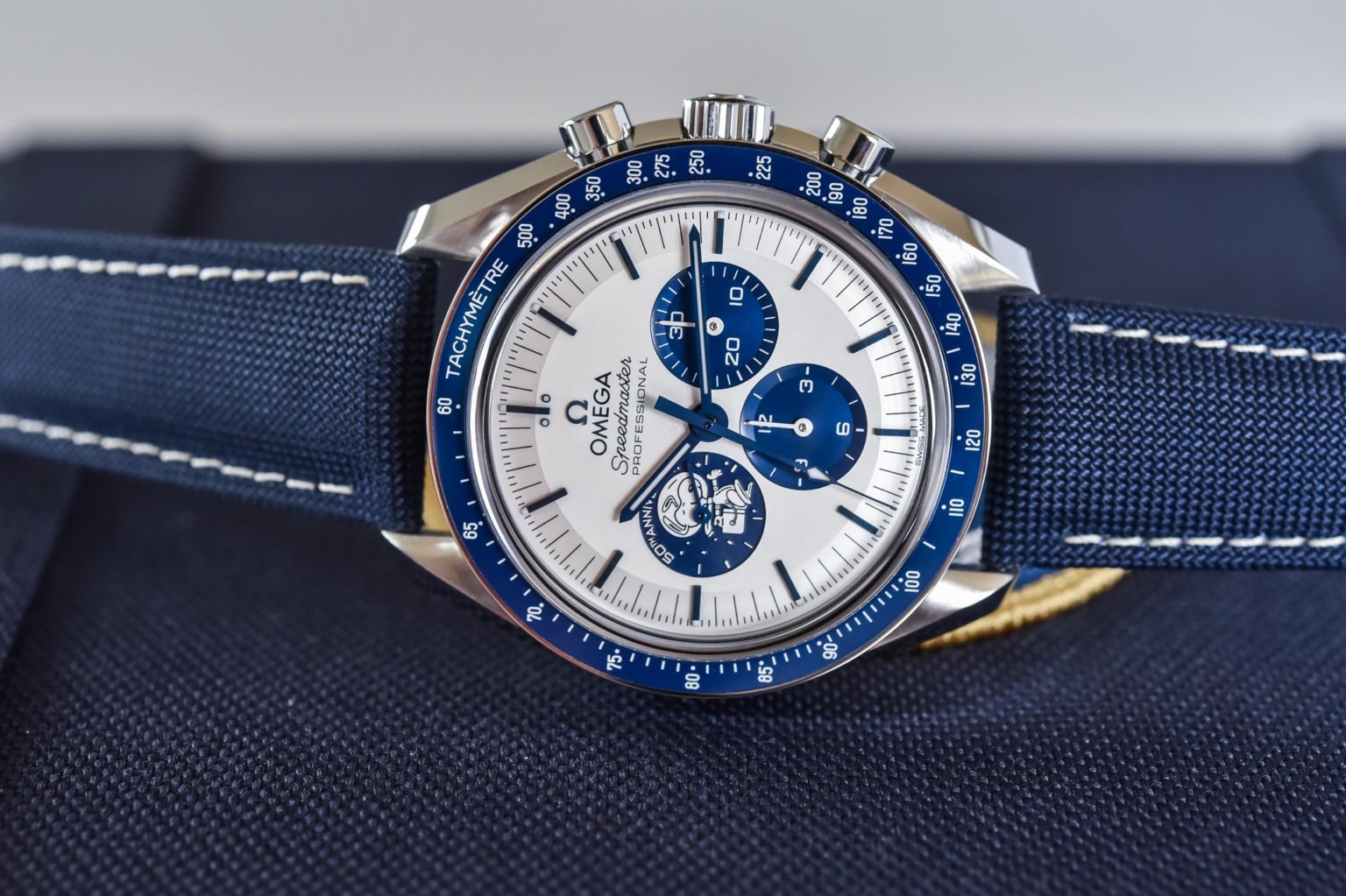 Omega Speedmaster Silver Snoopy Award 50th Anniversary // Review