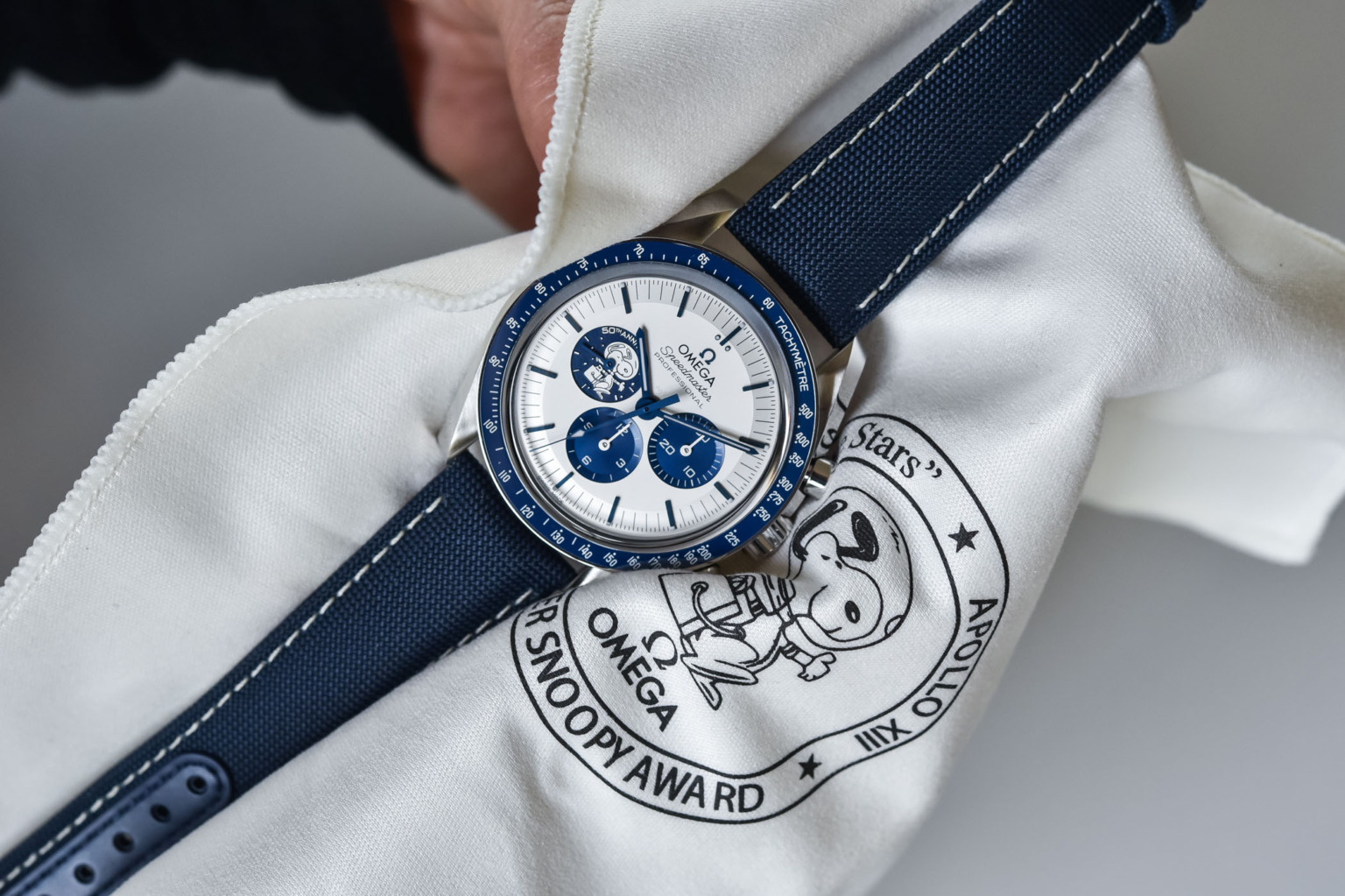 Omega Speedmaster Silver Snoopy Award 50th Anniversary // Review